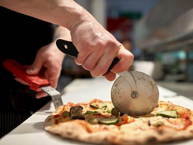 Woodfire Pizzeria-established 40+ Years 5 Nights for sale in Sydney ...