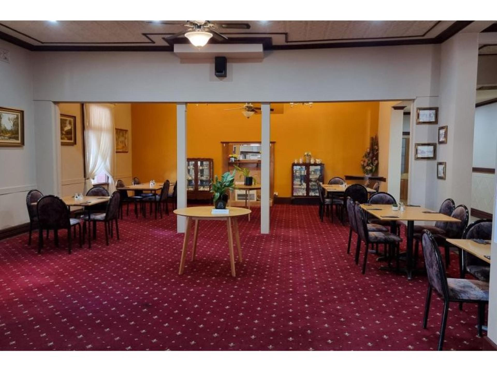 Sold - Royal Hotel, Corowa Nsw - 1p0135 for sale in Corowa New South ...