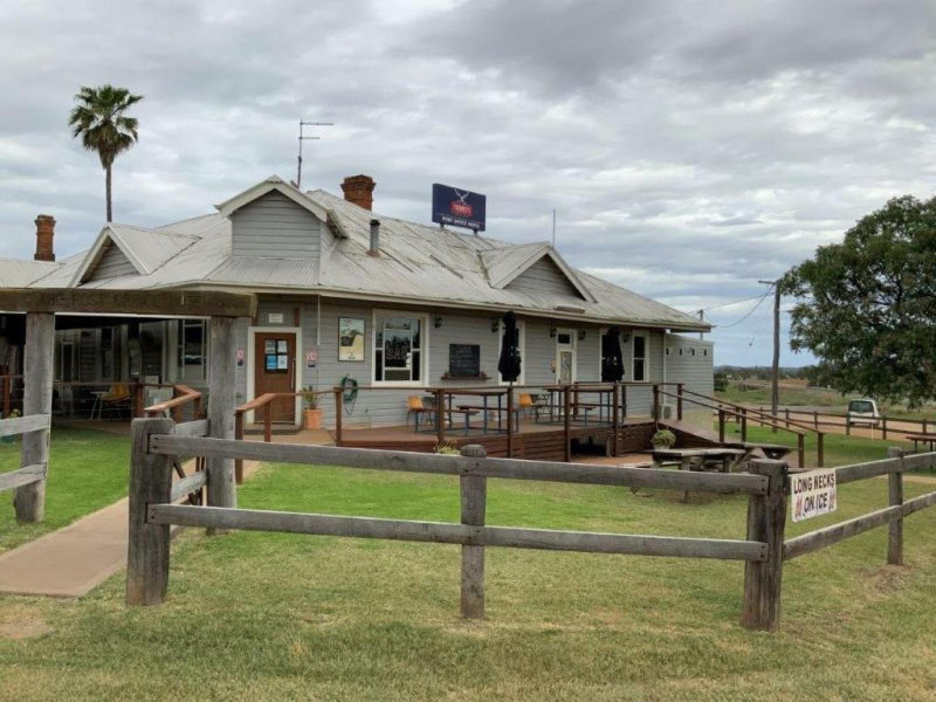Freehold Country Pub Plus Service Station... for sale in Mullaley New ...
