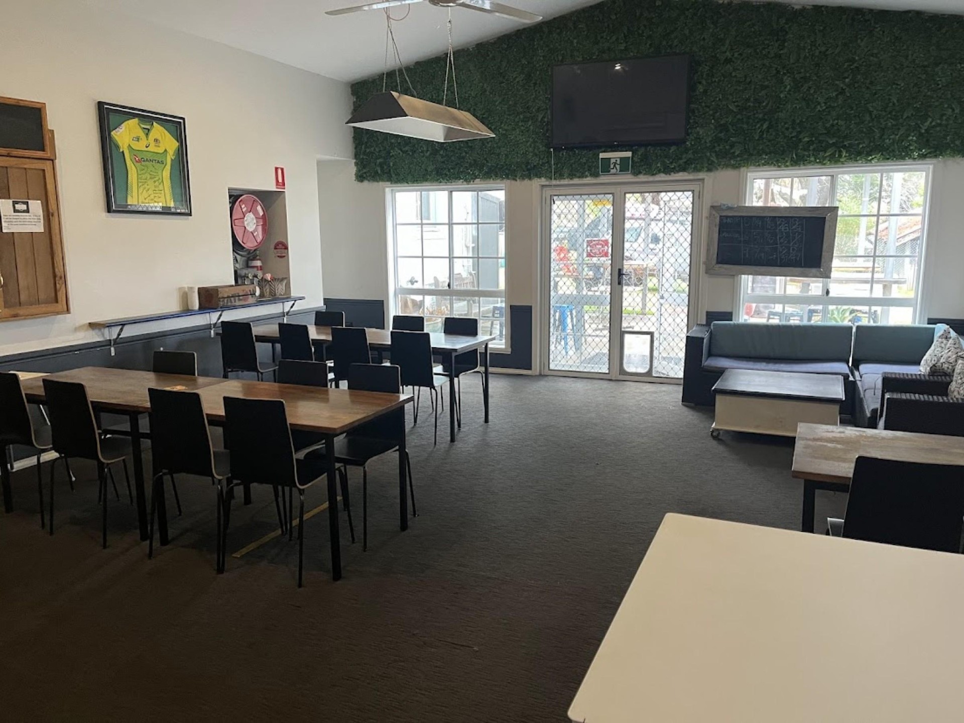 Freehold Hotel Motel Batlow for sale in Batlow New South Wales | Bsale ...