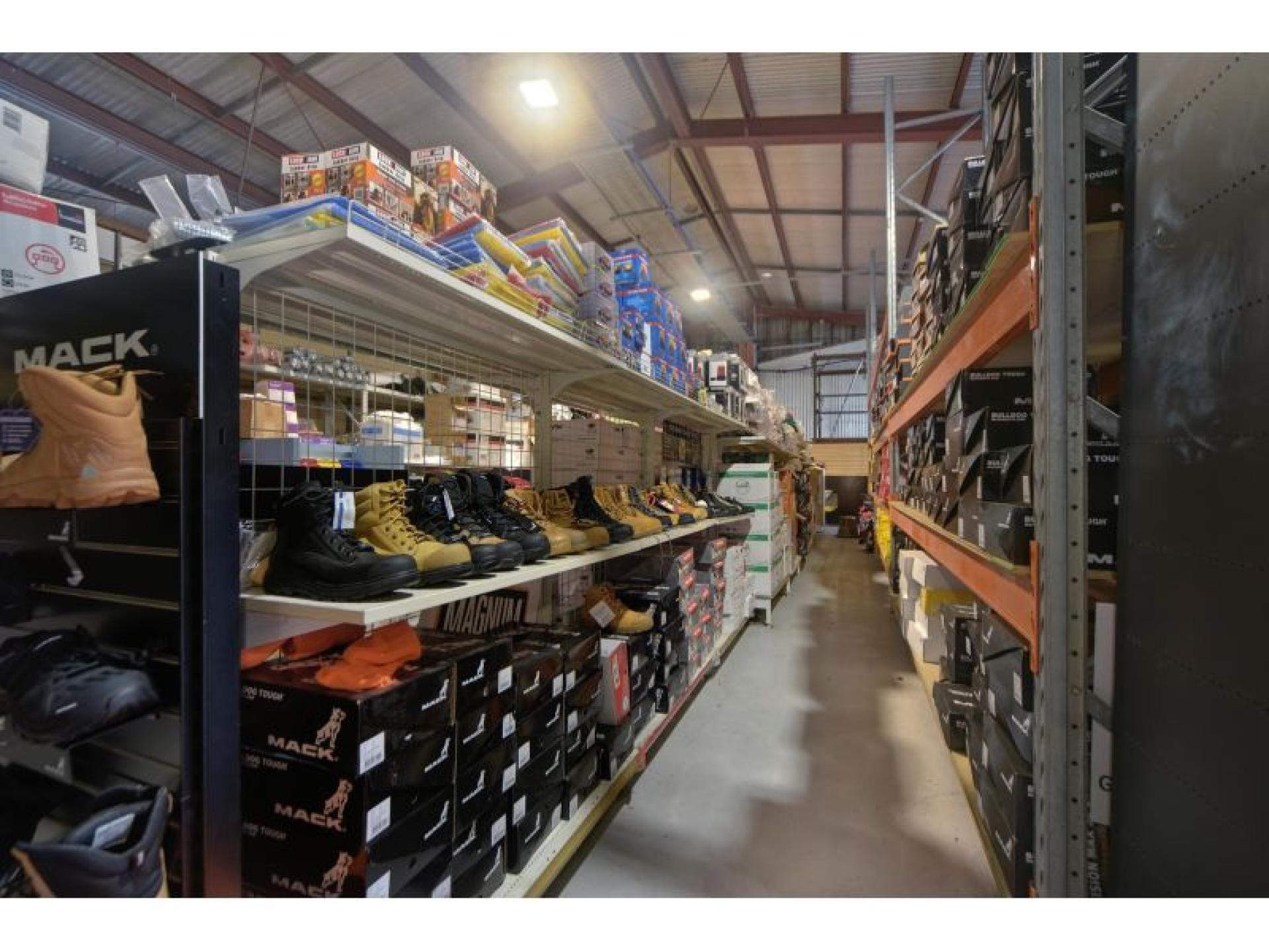 Dual Business Opportunity + Freehold -... for sale in South Nowra New ...