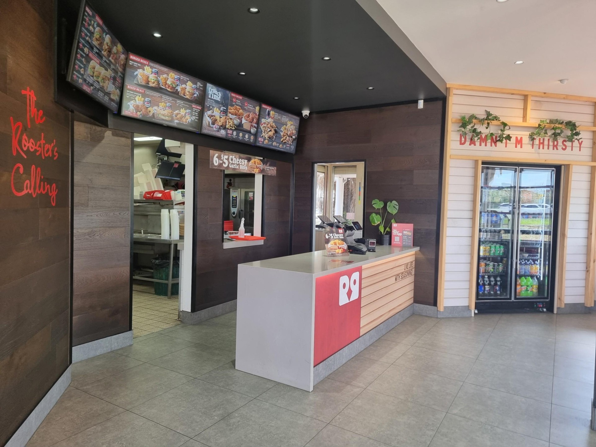 Premium Red Rooster In Gladstone Park for sale in Gladstone Park ...